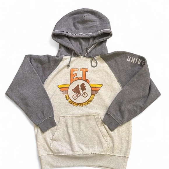 Universal Studio | Shirts | Vintage Universal Studios Et Hoodie S ...